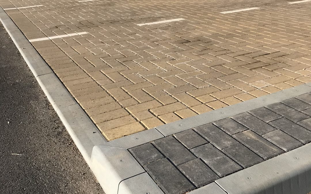 Recycled Plastic Road Kerbs Greenlit for Use in the UK | Design and ...