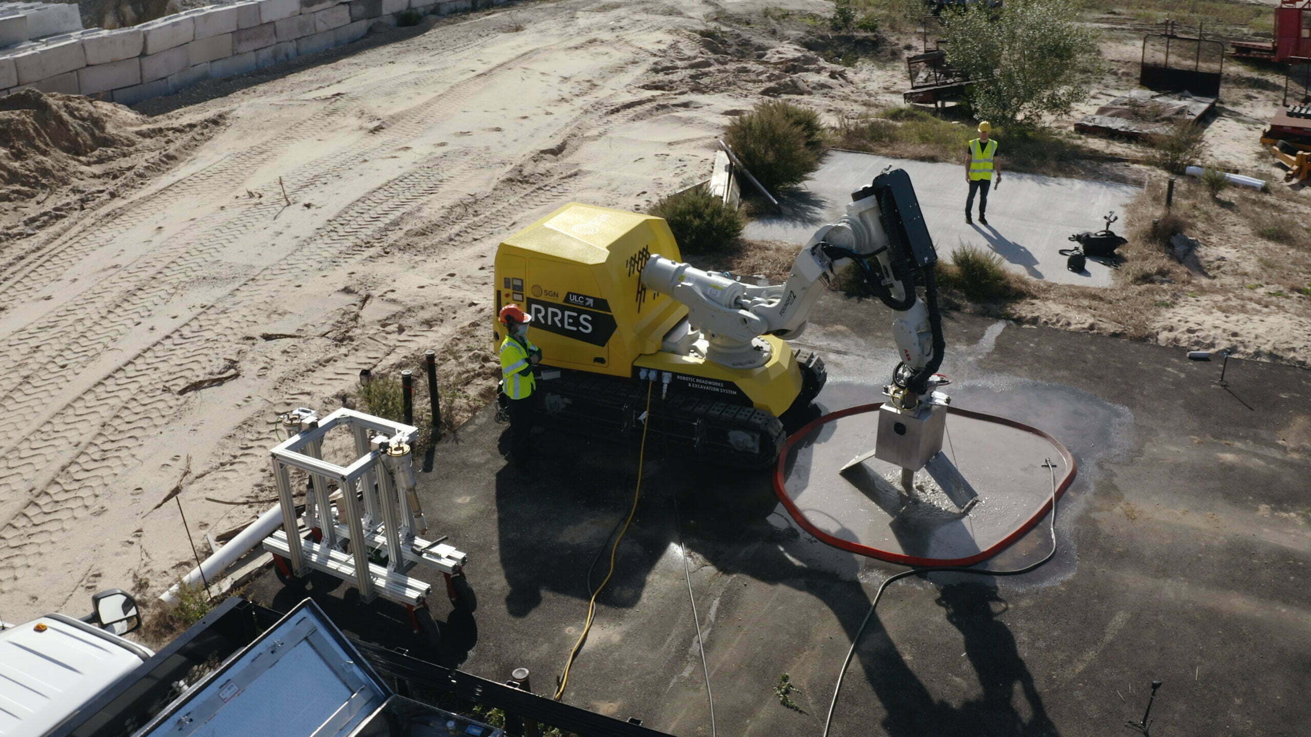 Robot tech hoped to revolutionise road works excavation | Design and ...